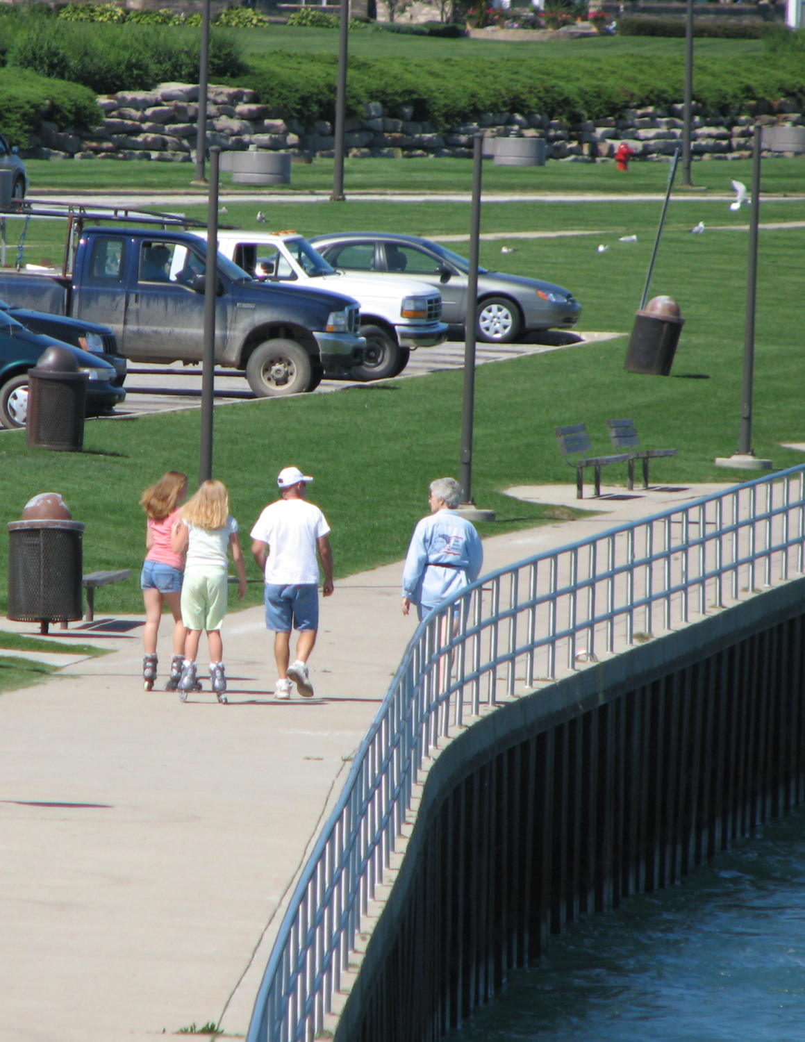 Riverwalk_ThomasEdison - Bridge to Bay Trail
